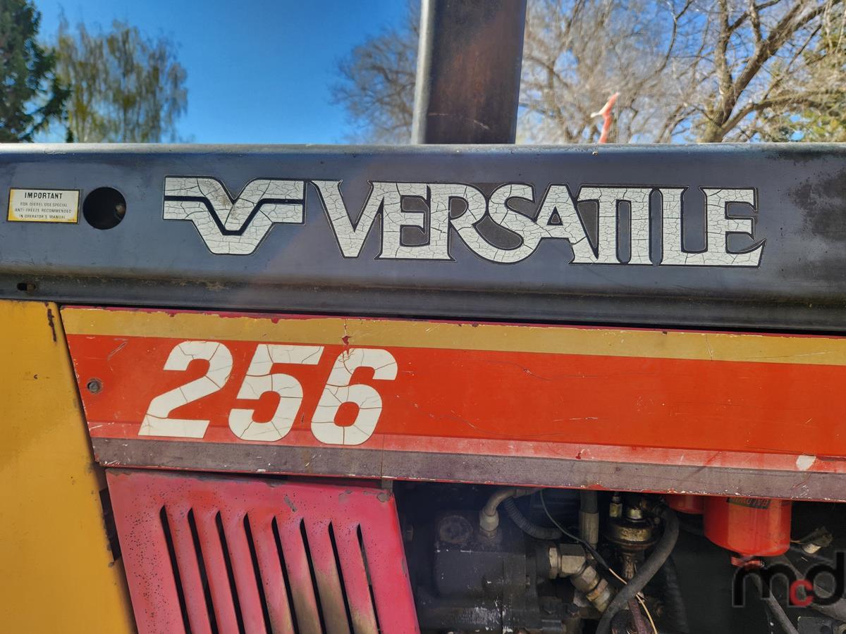1984 Versatile 256 Bi-Directional Tractor